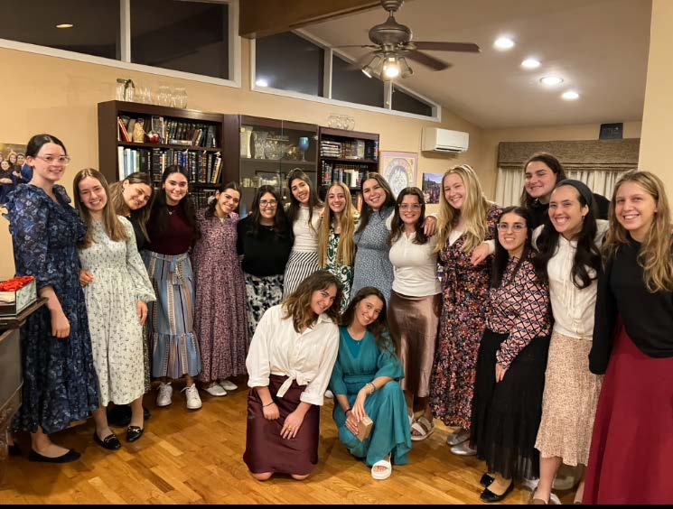 A Global Sisterhood: How YU’s Mechina Program Shapes the Next ...