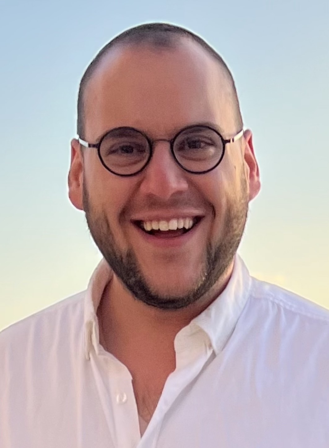 Digital Marketing Alum Bridges Faith and Career with Colorful Song