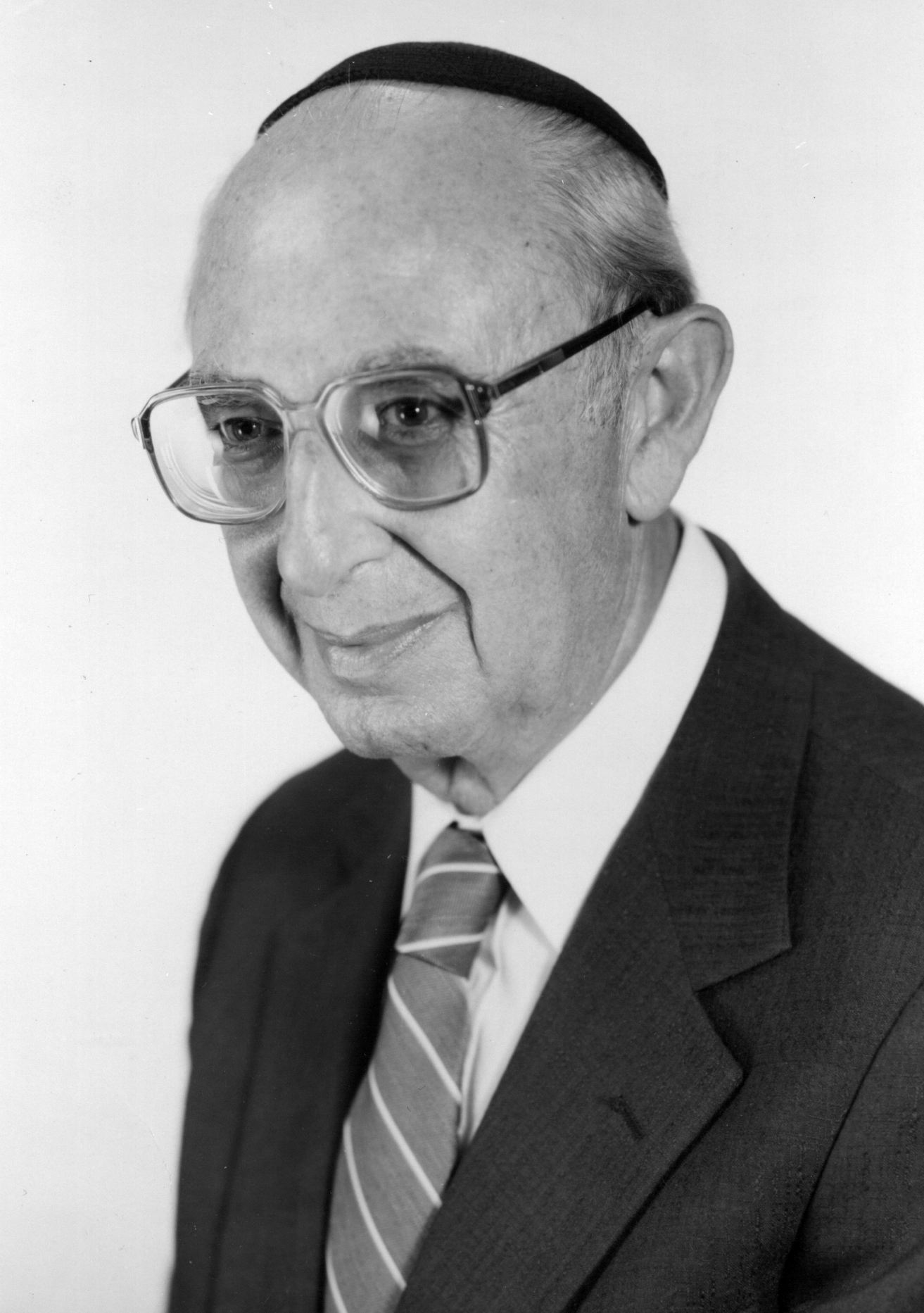 In Memoriam, Cantor Macy Nulman